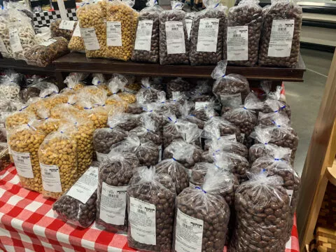 Dutch Country Store - Just Plain Business