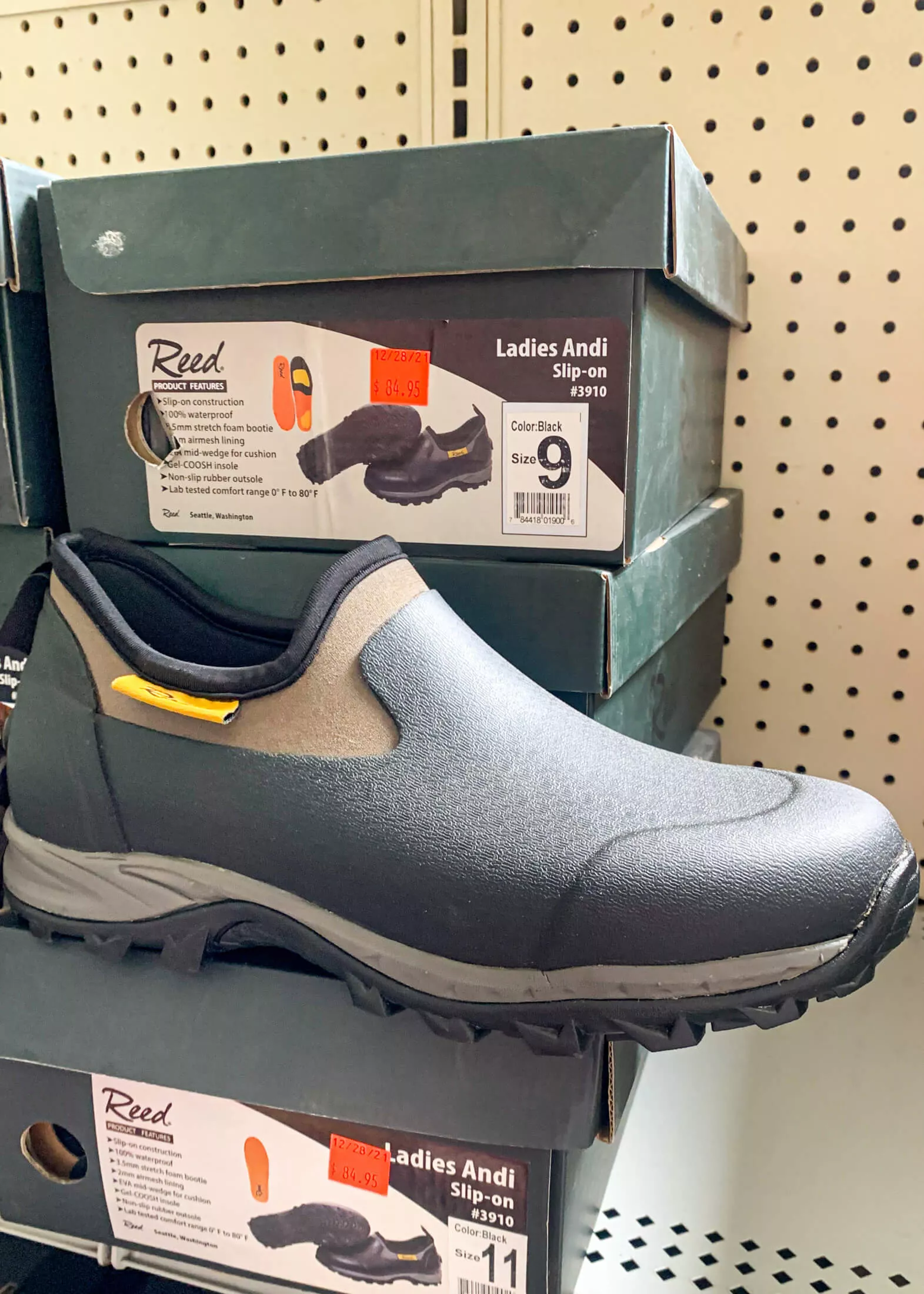 Tobacco River Footwear & Apparel - Just Plain Business