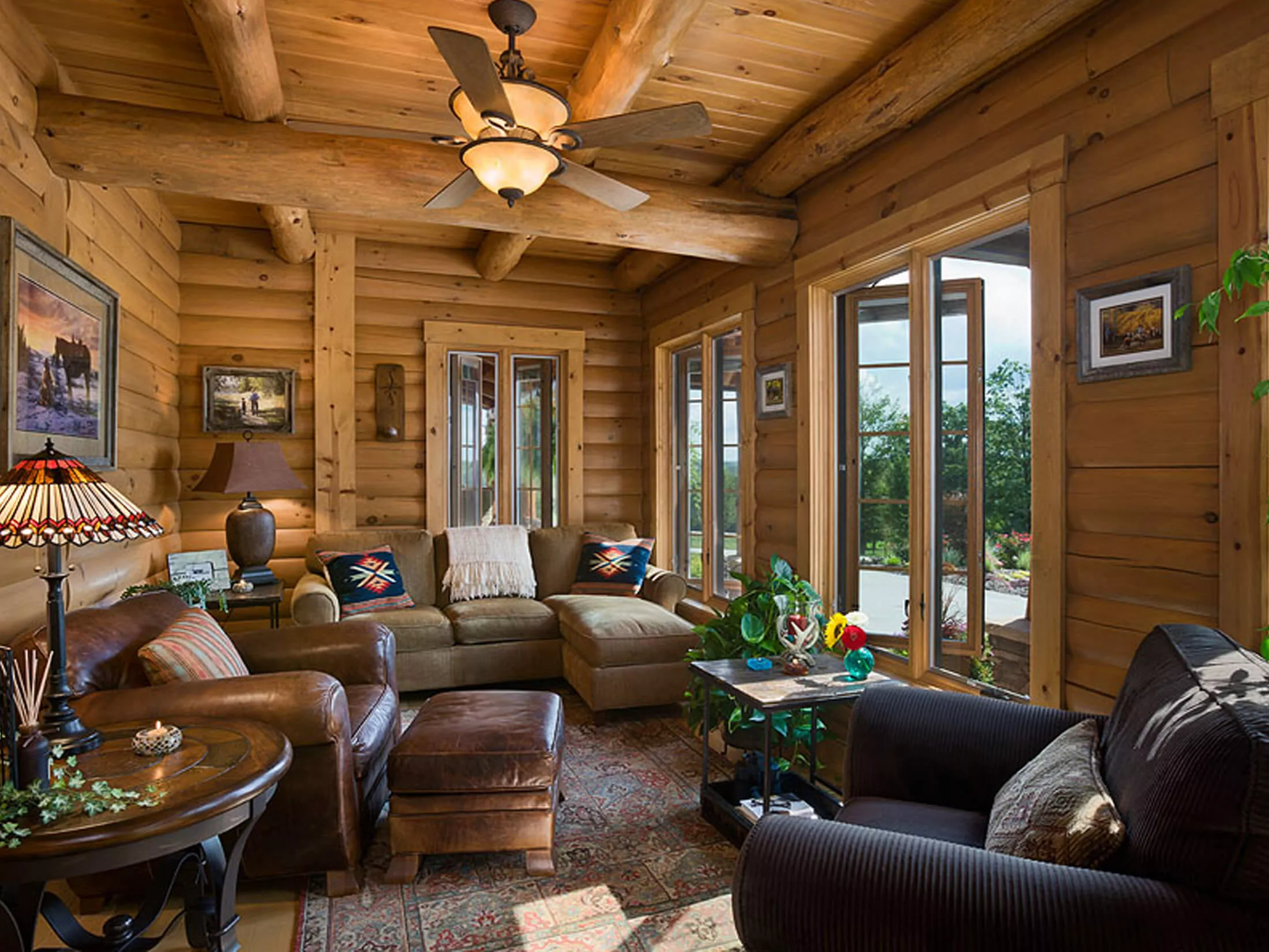 Woodland Rose Log Homes - Just Plain Business