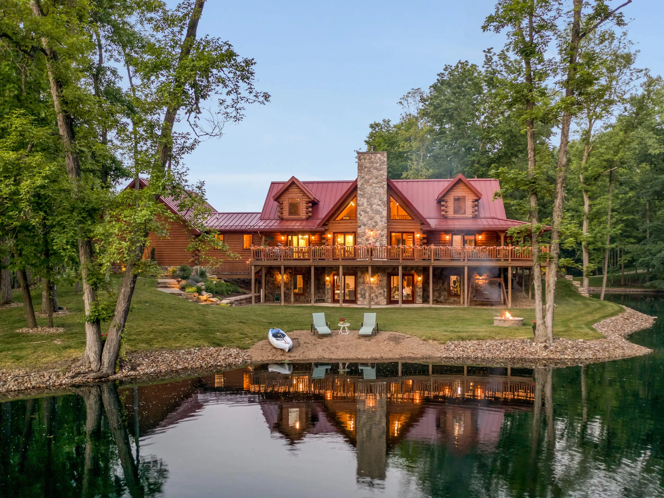 Woodland Rose Log Homes - Just Plain Business