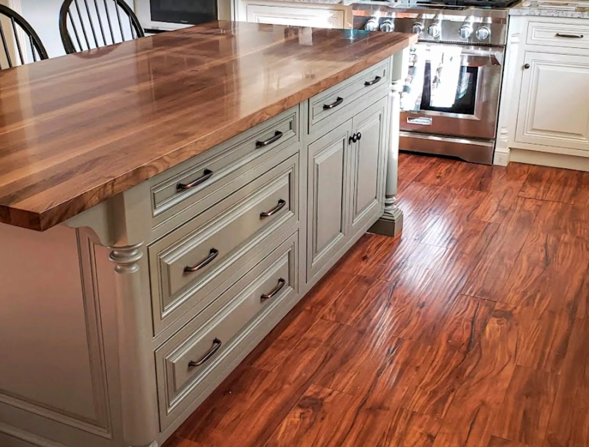J and M Custom Kitchens - Just Plain Business