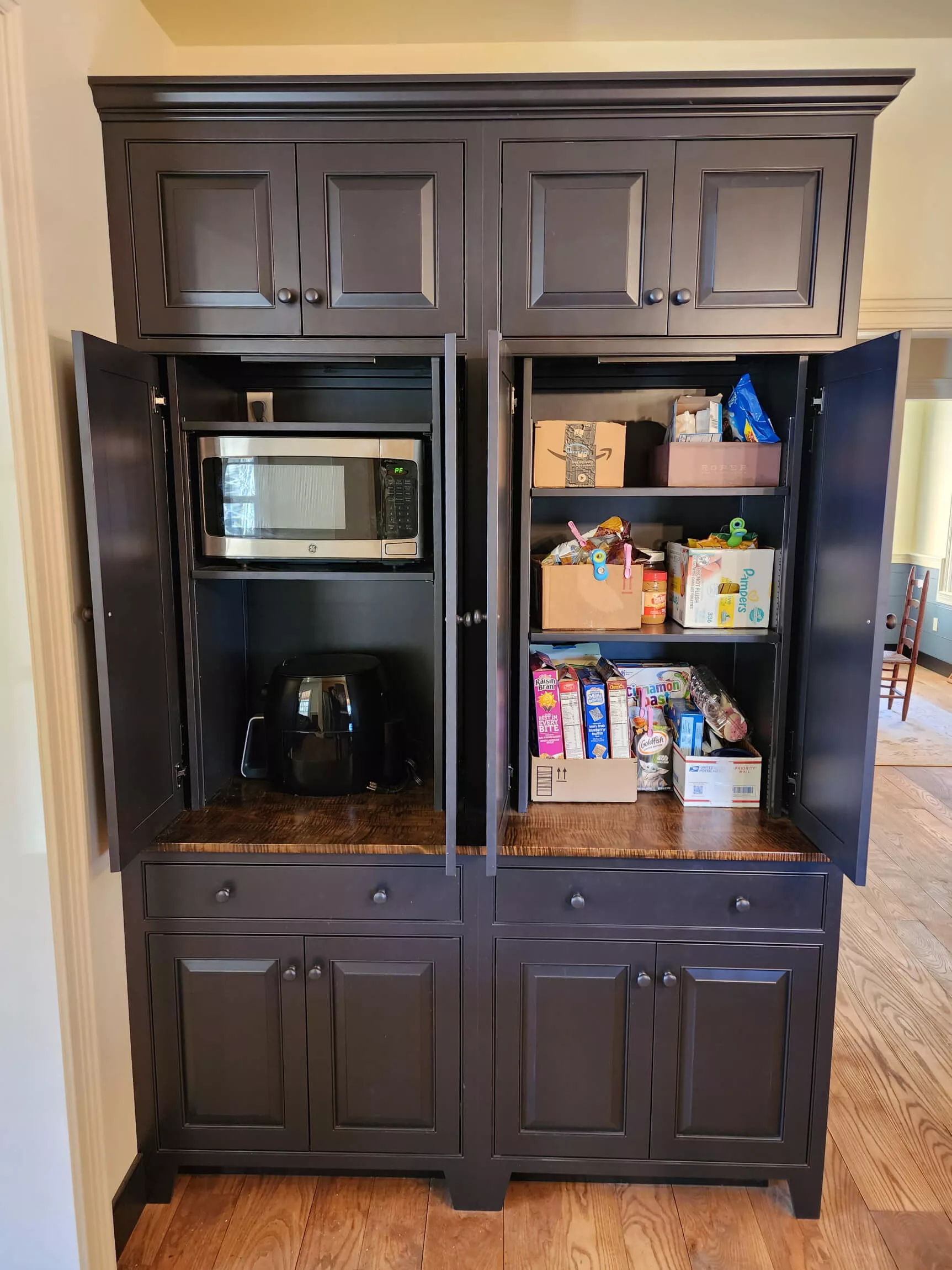 J and M Custom Kitchens - Just Plain Business